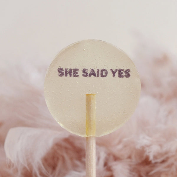 Sucette personnalisée "SHE SAID YES" - Cadeau insolite – Shanty Biscuits